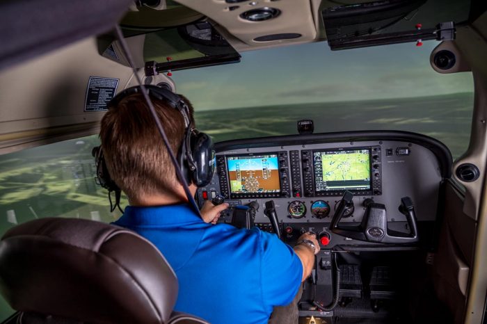 Cessna 172 - Frasca Flight Simulation