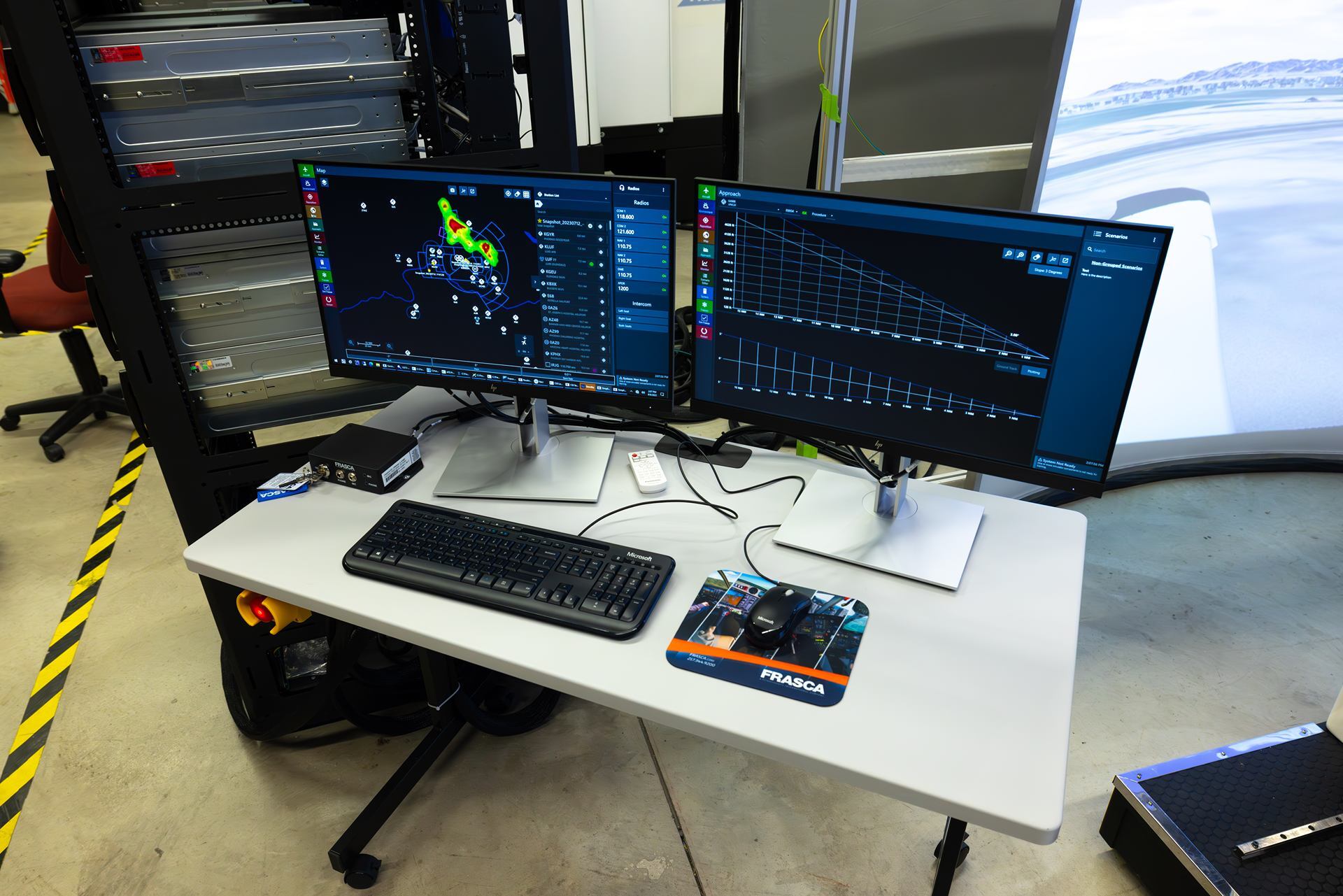 Cirrus SR20 - Frasca Flight Simulation
